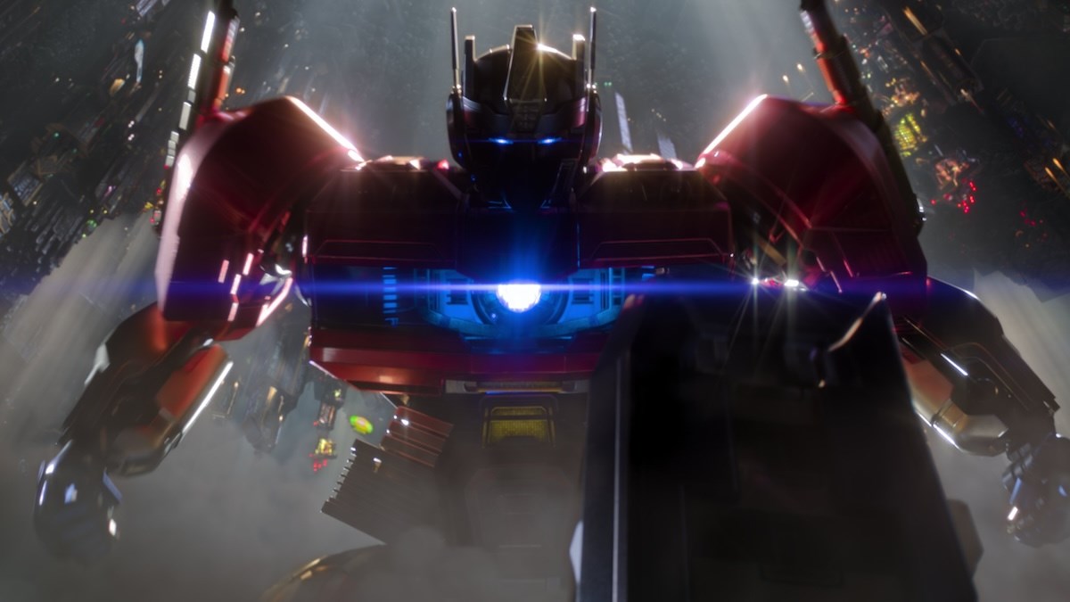 TRANSFORMERS ONE Producer Defends Decision To Replace Peter Cullen With Chris Hemsworth As ...
